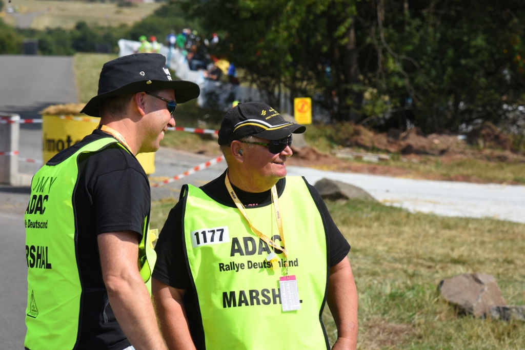 Marshals – the hidden rally heroes - News for Speed